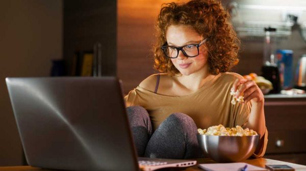 How Do I Stop Binge Eating at Night?